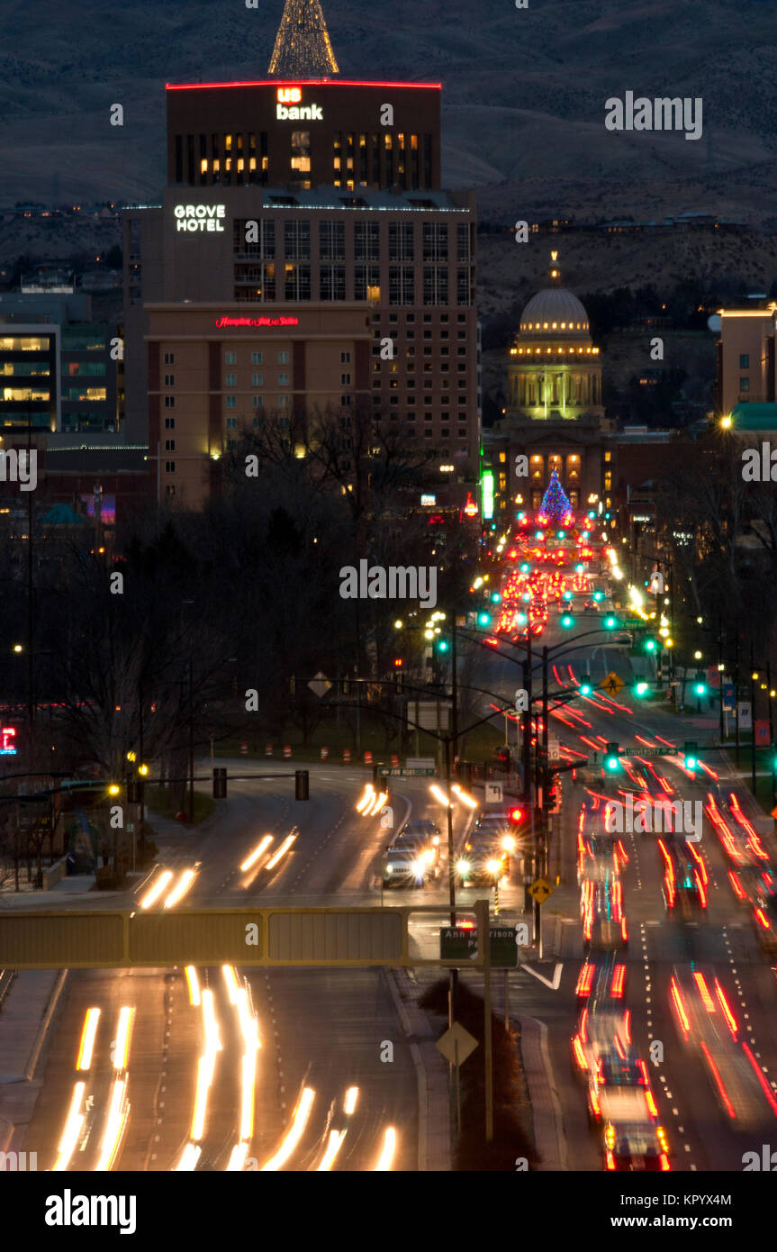 Boise Idaho cityscape at dusk in December 2017 Stock Photo - Alamy