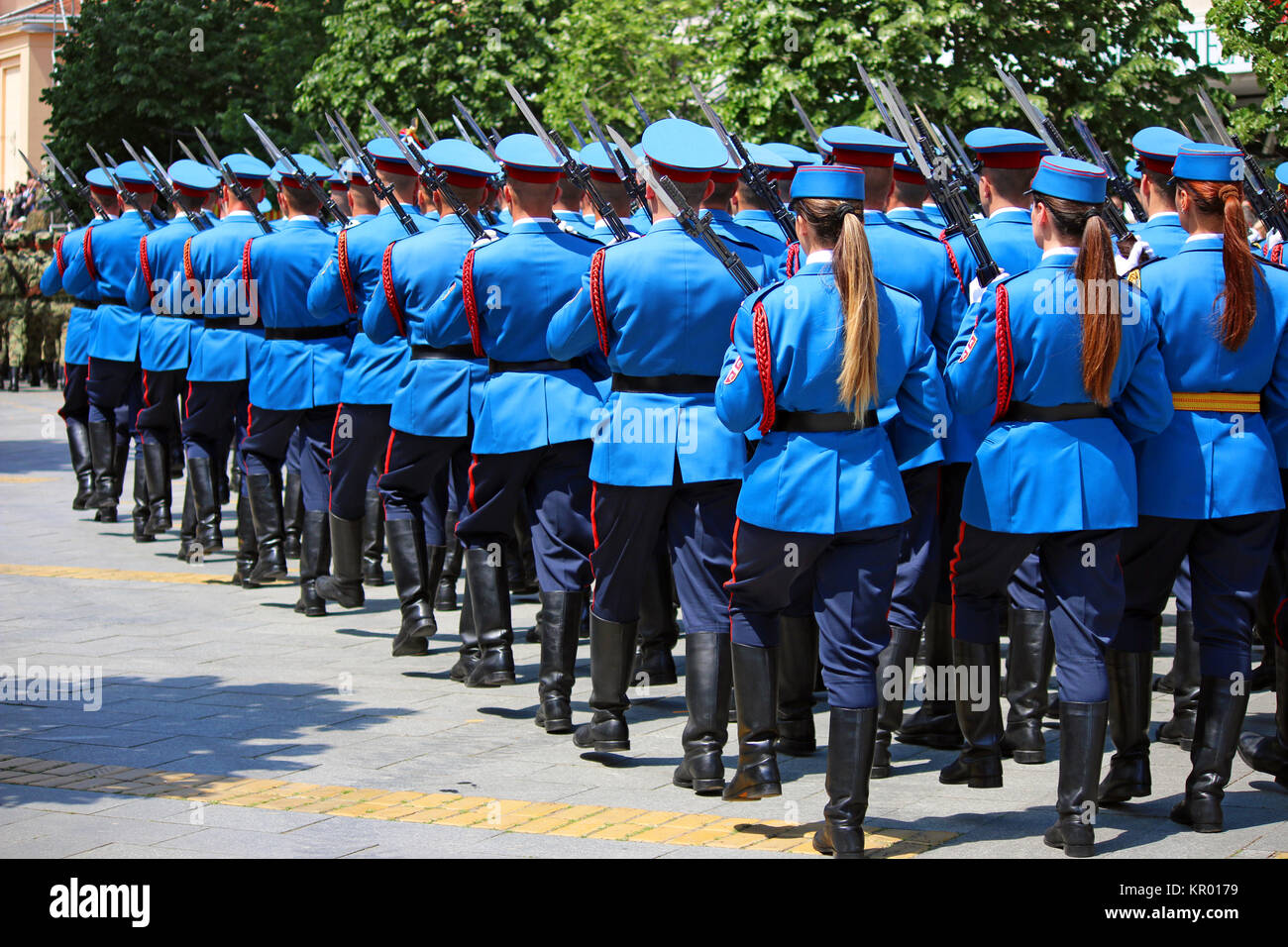 women and men guard soldiers marching with rifles Stock Photo - Alamy