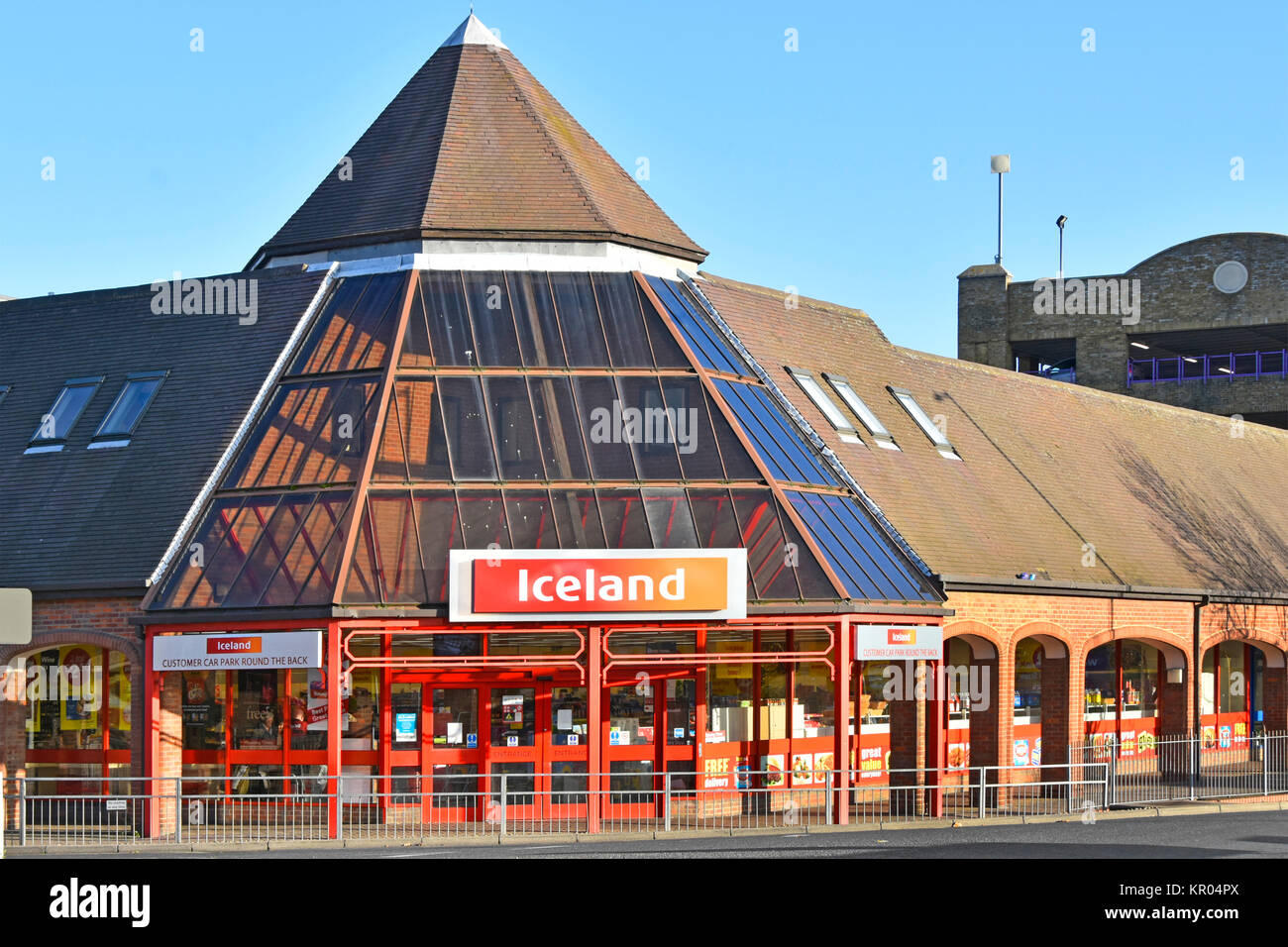 Iceland supermarket hi-res stock photography and images - Alamy