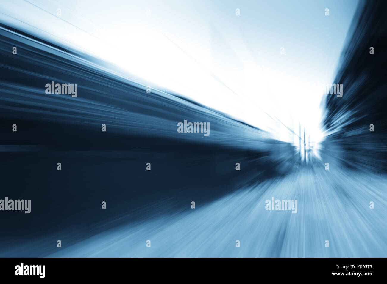 Rolling object motion blur hi-res stock photography and images - Alamy