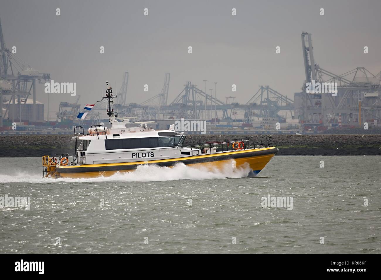 Pilot boat going fast Stock Photo - Alamy