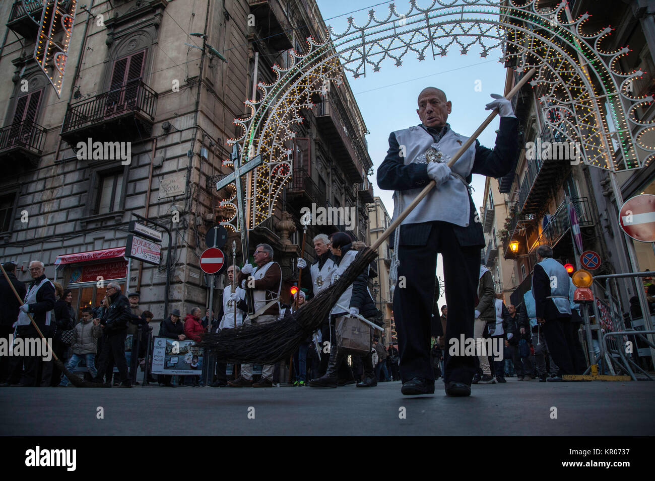 December 8th, procession of Mary Immaculate in Palermo Stock Photo - Alamy