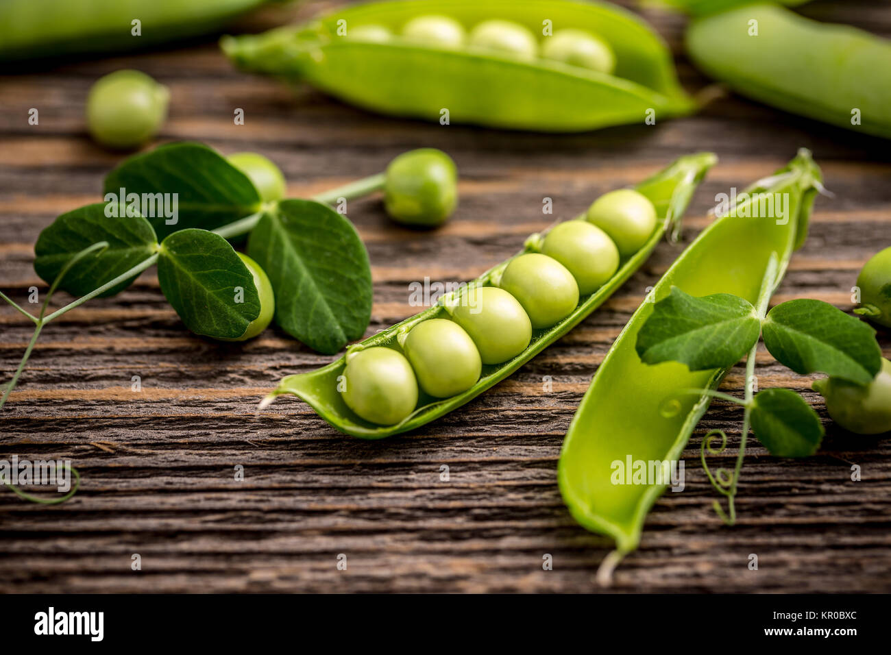 Fresh pea fruit Stock Photo - Alamy