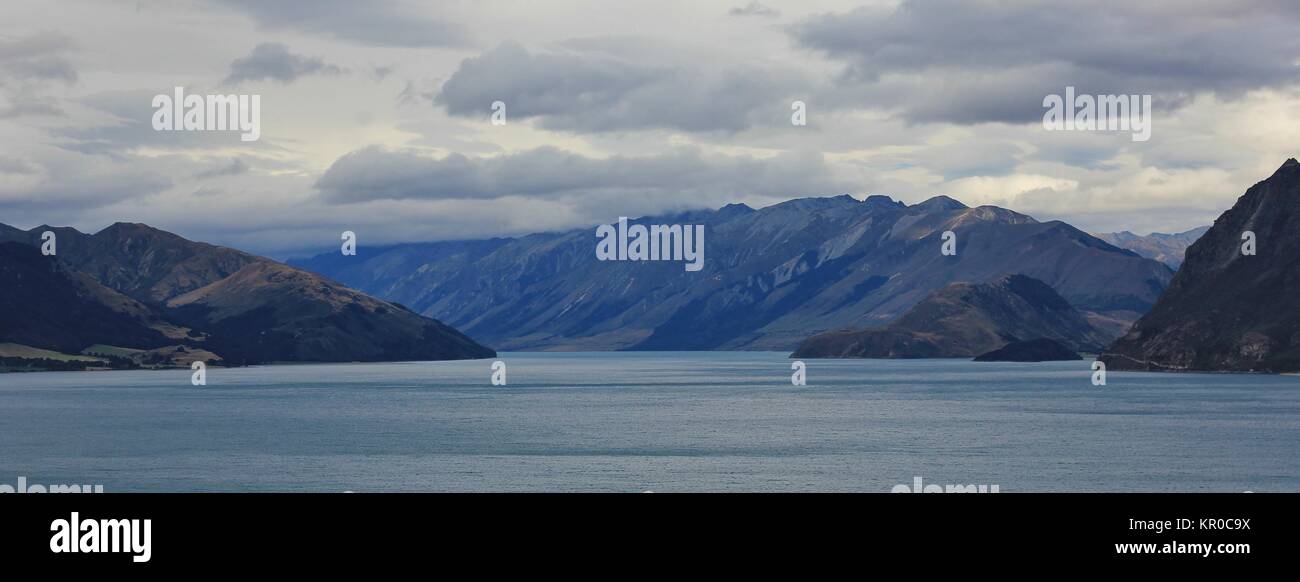 Cloudy day at Lake Hawea Stock Photo - Alamy