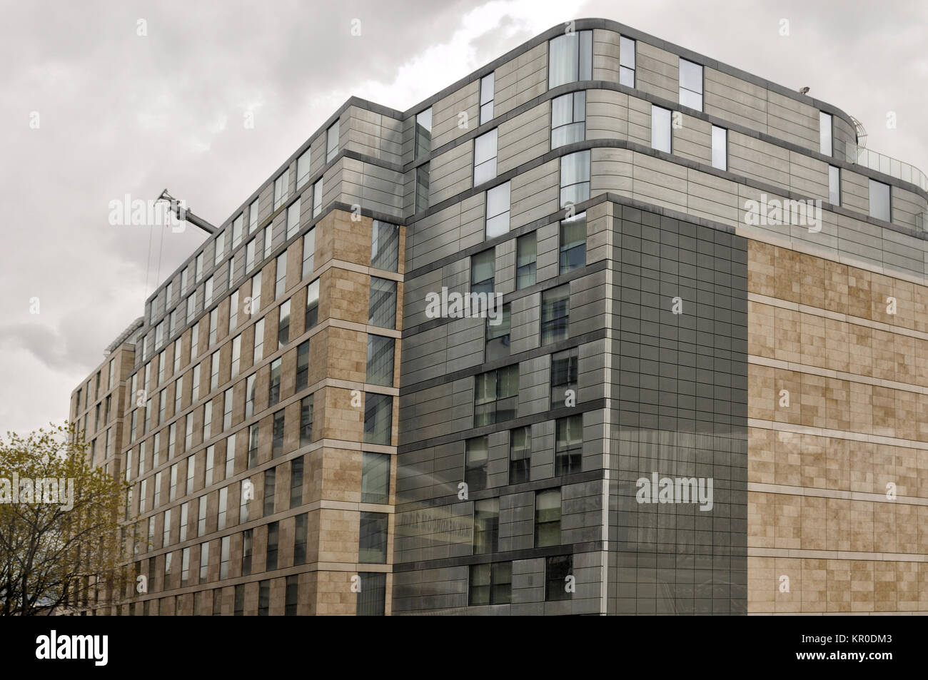 a modern house in london Stock Photo - Alamy