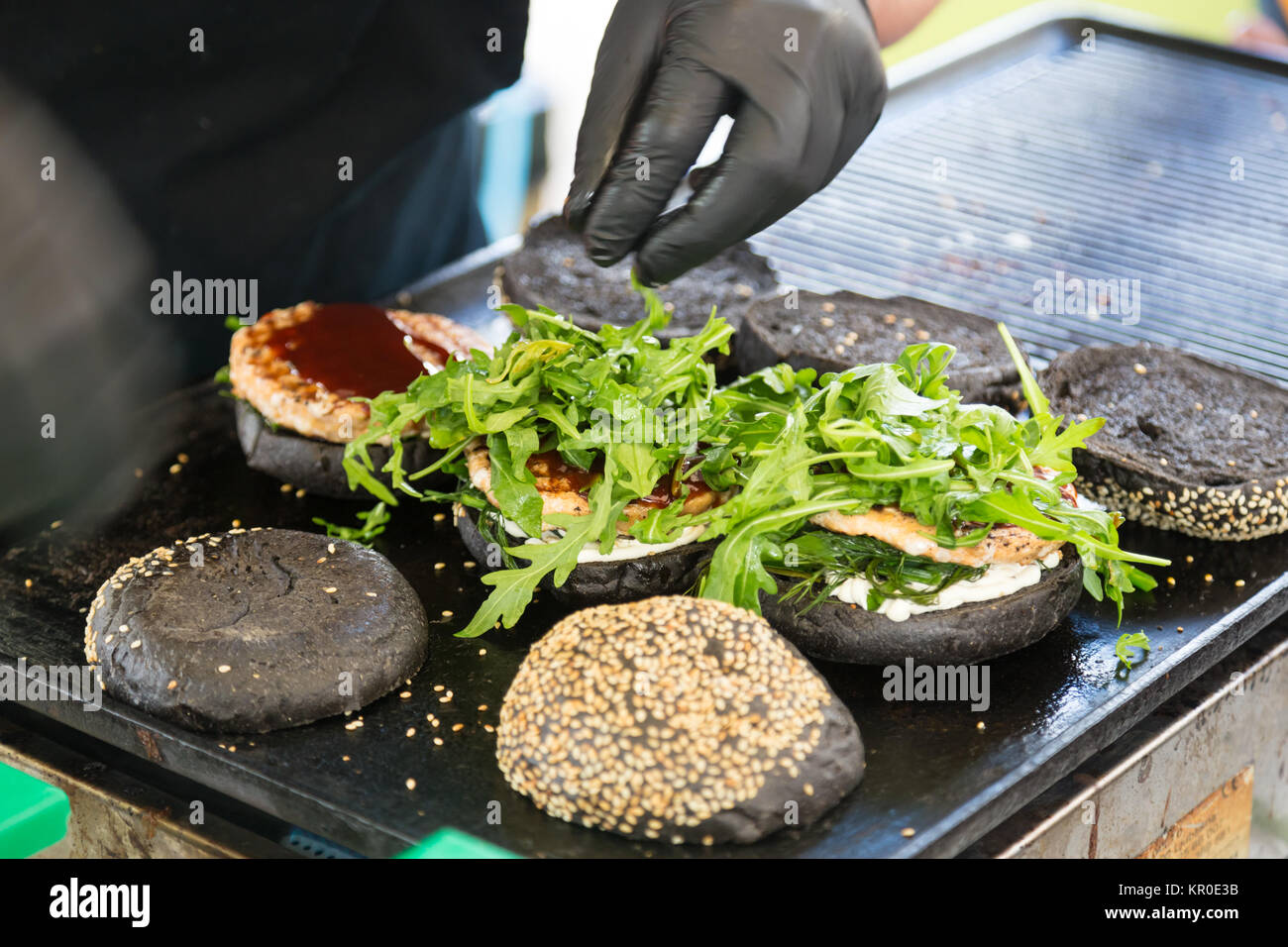 Beef burgers ready to serve on food stall Stock Photo - Alamy