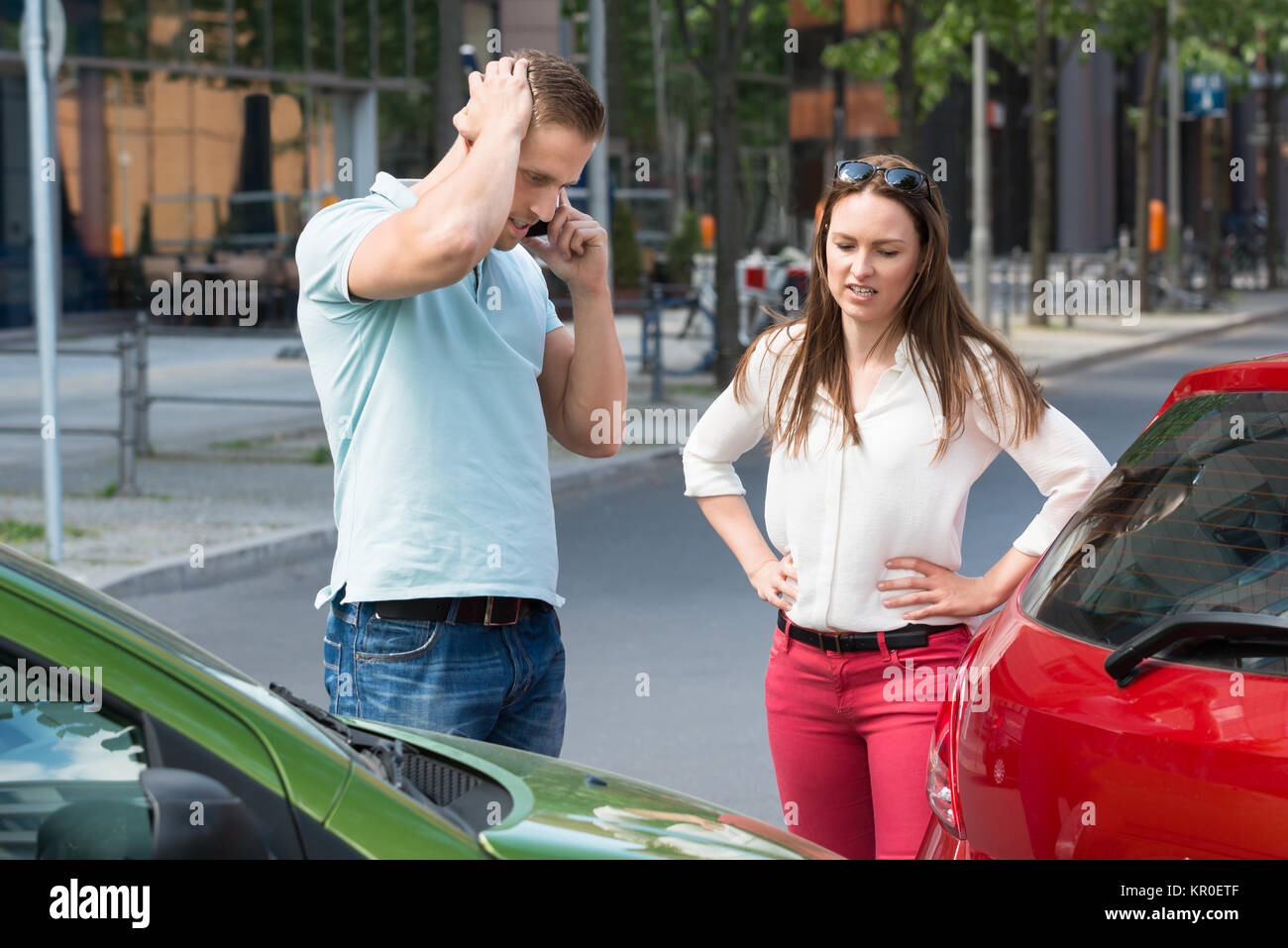 Argument after car crash hi-res stock photography and images - Alamy