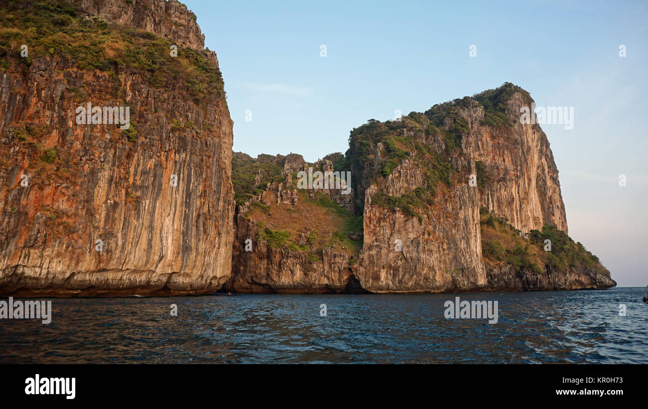 limestone rocks in thailand Stock Photo - Alamy