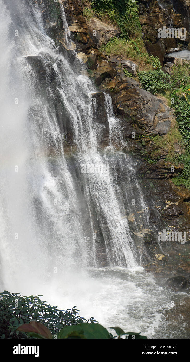 mae ya waterfall Stock Photo - Alamy