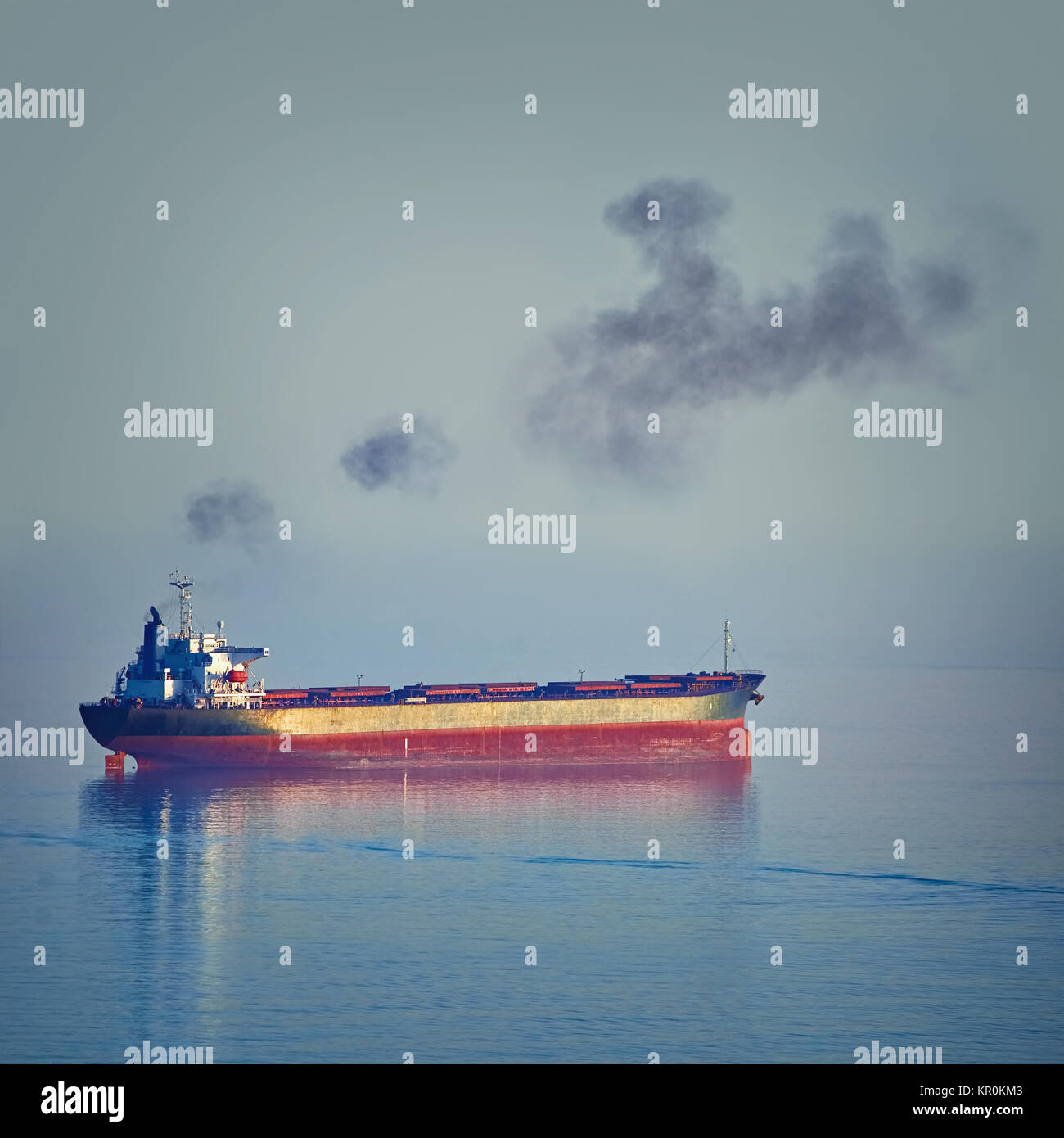 Bulk Carrier Ship Stock Photo - Alamy