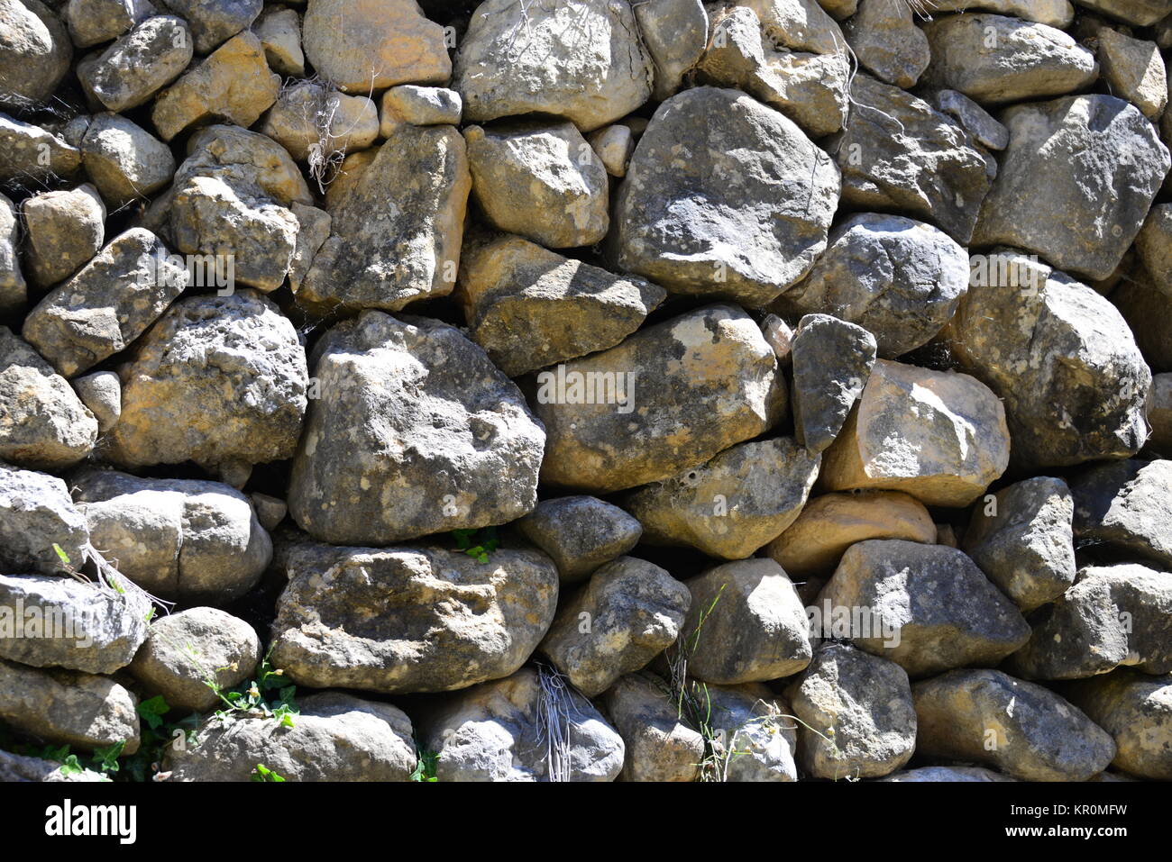 stone walls in spain Stock Photo - Alamy