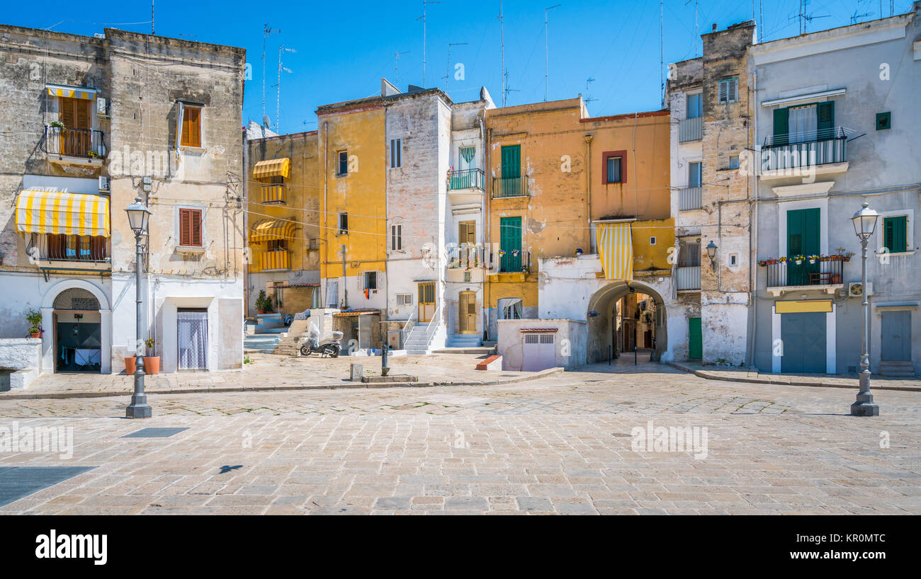 Old town in Bari, Puglia (Apulia), southern Italy Stock Photo - Alamy
