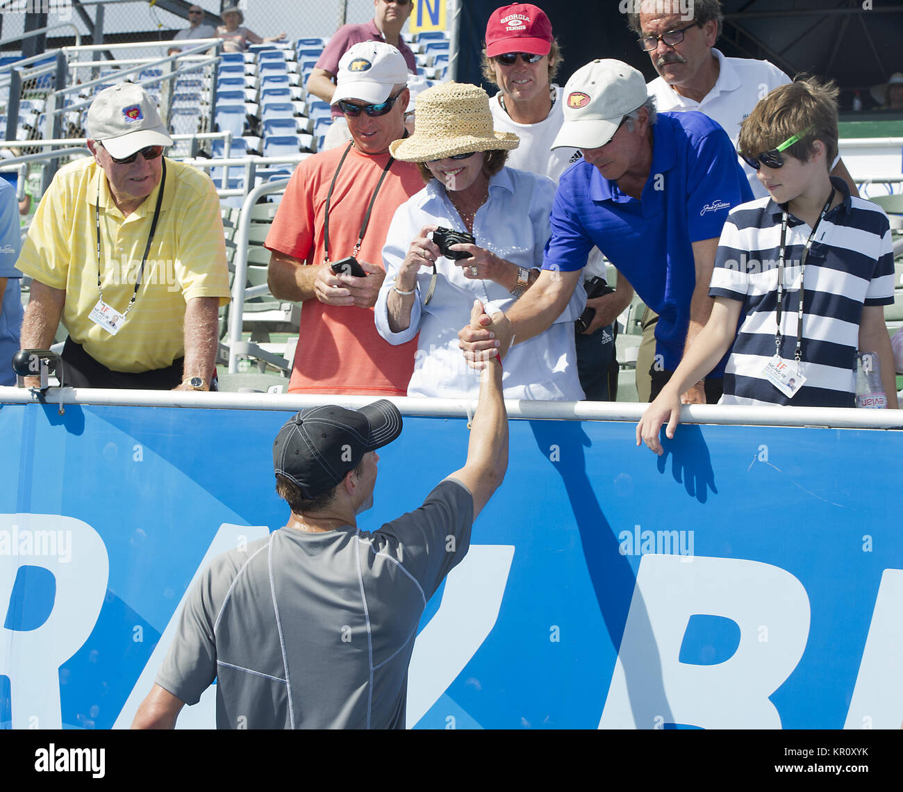 DELRAY BEACH, FL - FEBRUARY 23: BOB and MIKE BRYAN celebrate after ...