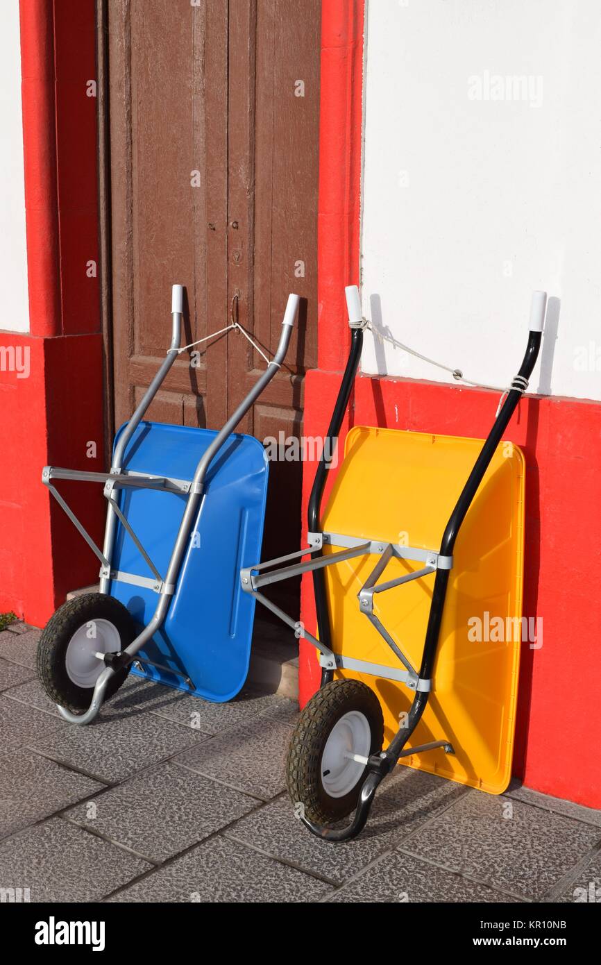 Normal position hi-res stock photography and images - Alamy