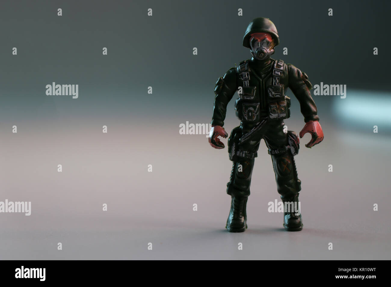 Miniature toy soldier gun hi-res stock photography and images - Alamy