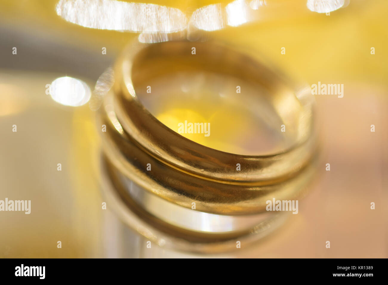 close up of gold wedding ring on transparent background Stock Photo - Alamy