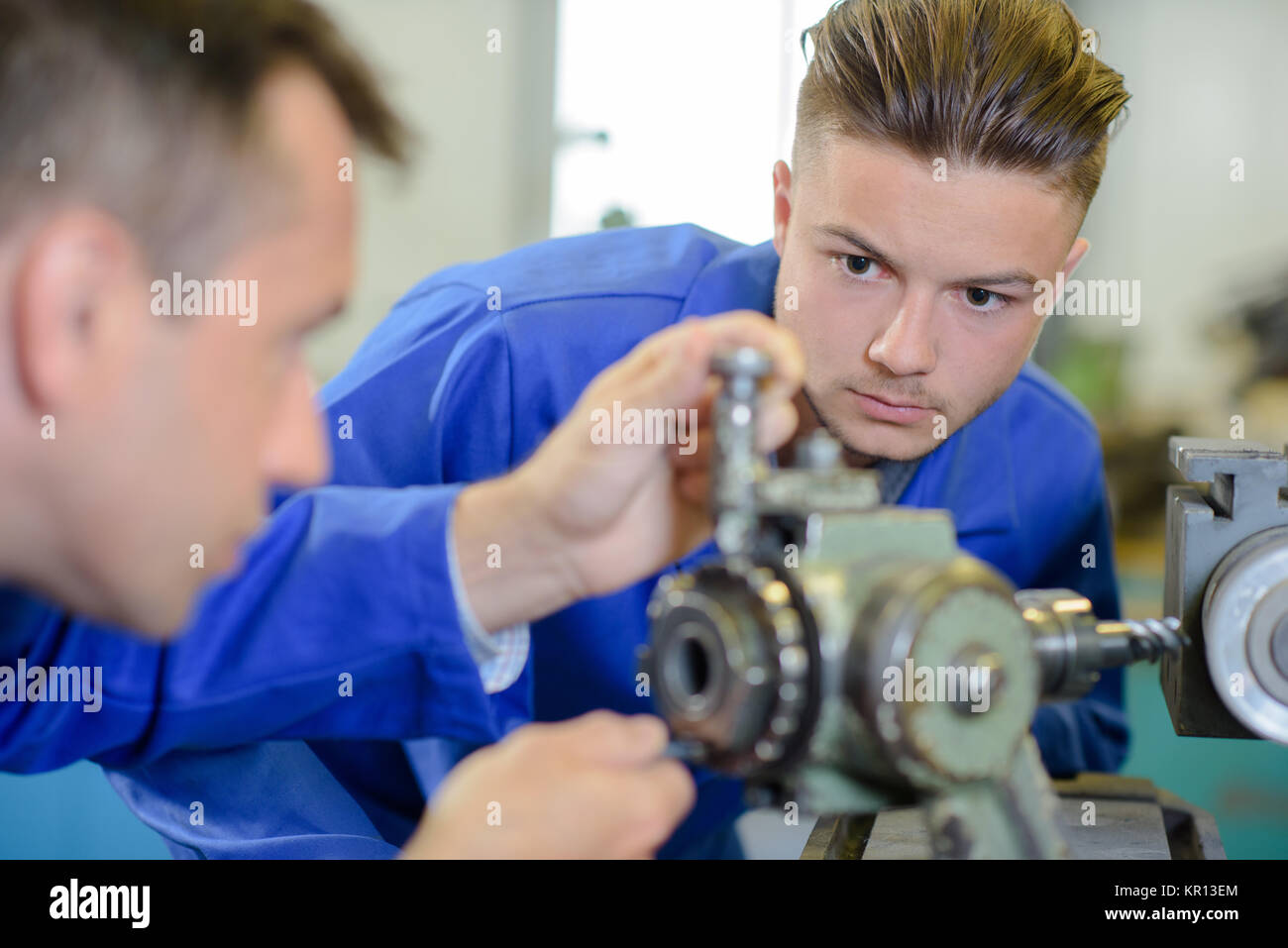 showing how it works Stock Photo - Alamy