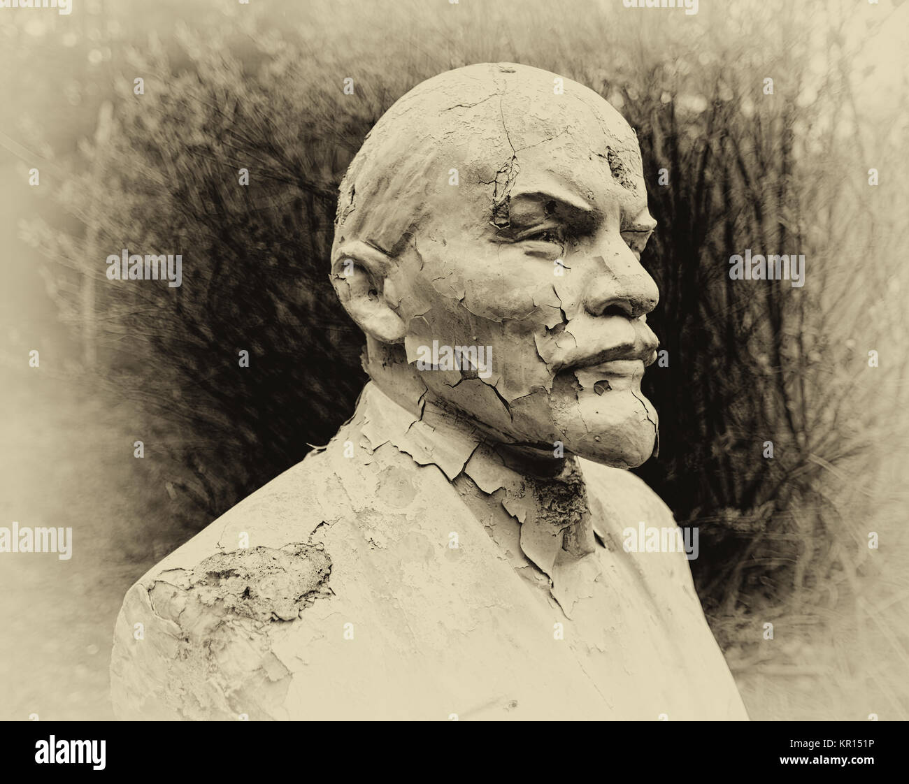 Plaster sculpture man hi-res stock photography and images - Alamy