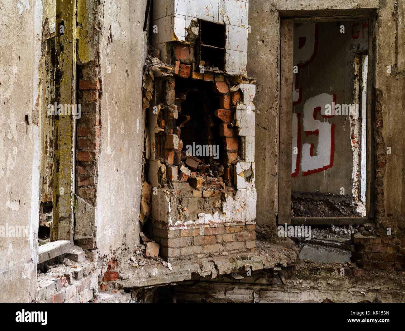 Rubble inside hi-res stock photography and images - Alamy