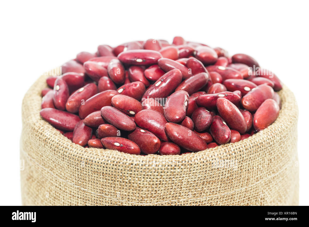 Kidney beans in wood cup on white background Stock Photo - Alamy