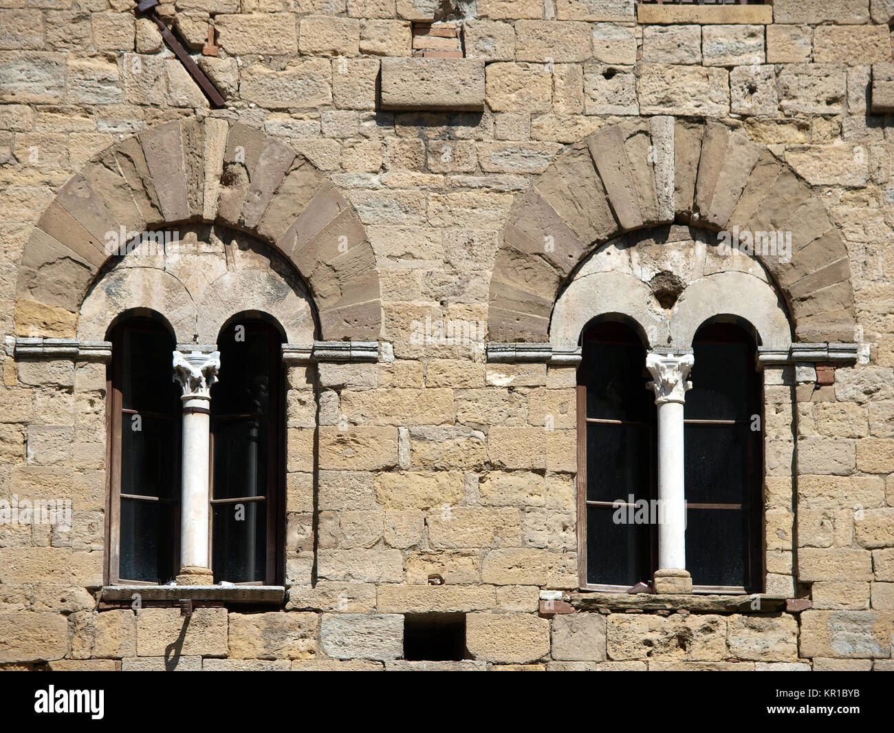 Beautiful ancient windows - Tuscany, Italy Stock Photo - Alamy