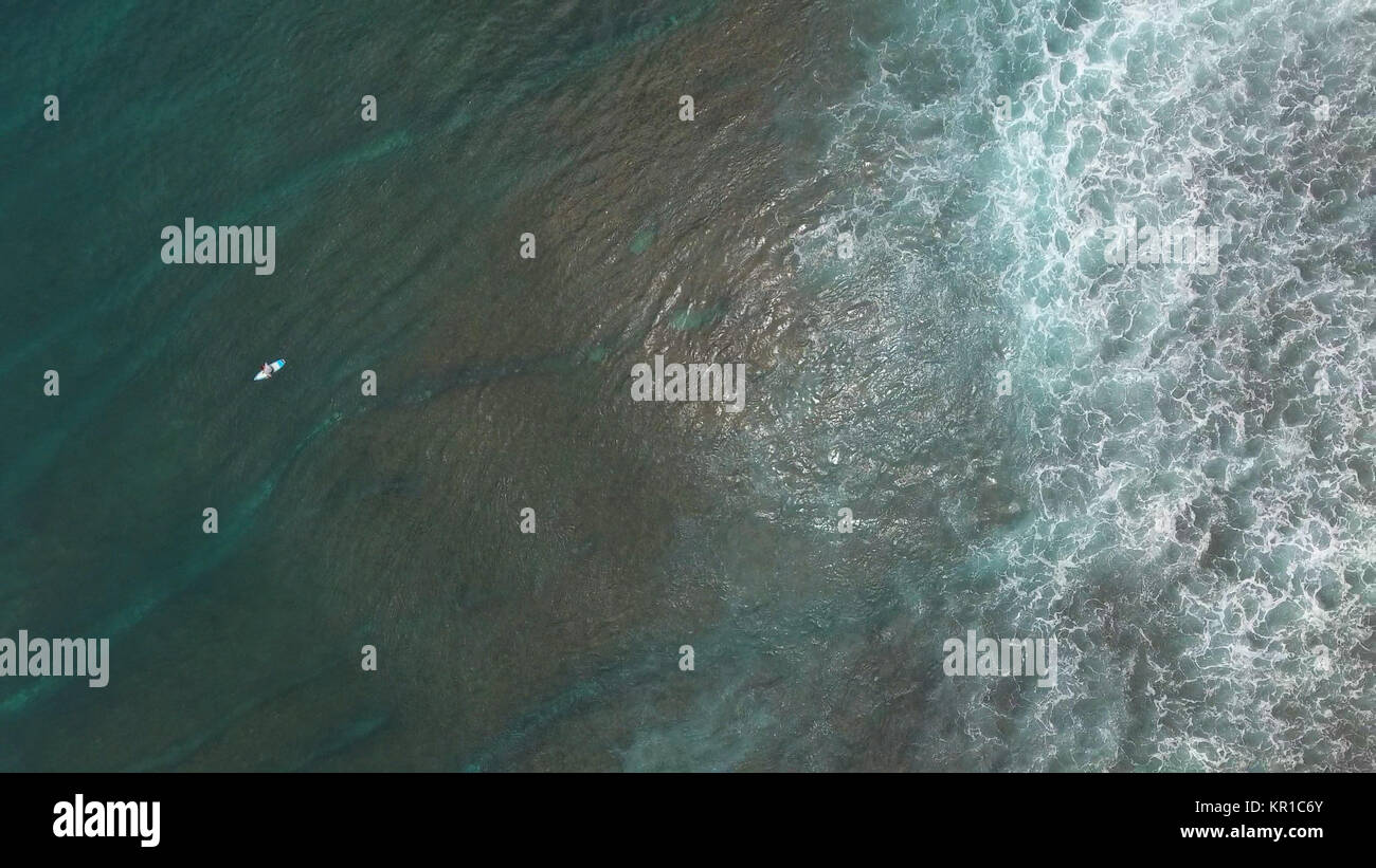 Surfing aerial hi-res stock photography and images - Alamy