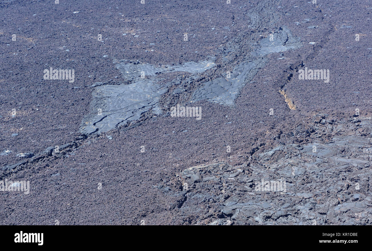 Lava flows from the 2005 eruption within the caldera of the volcano ...