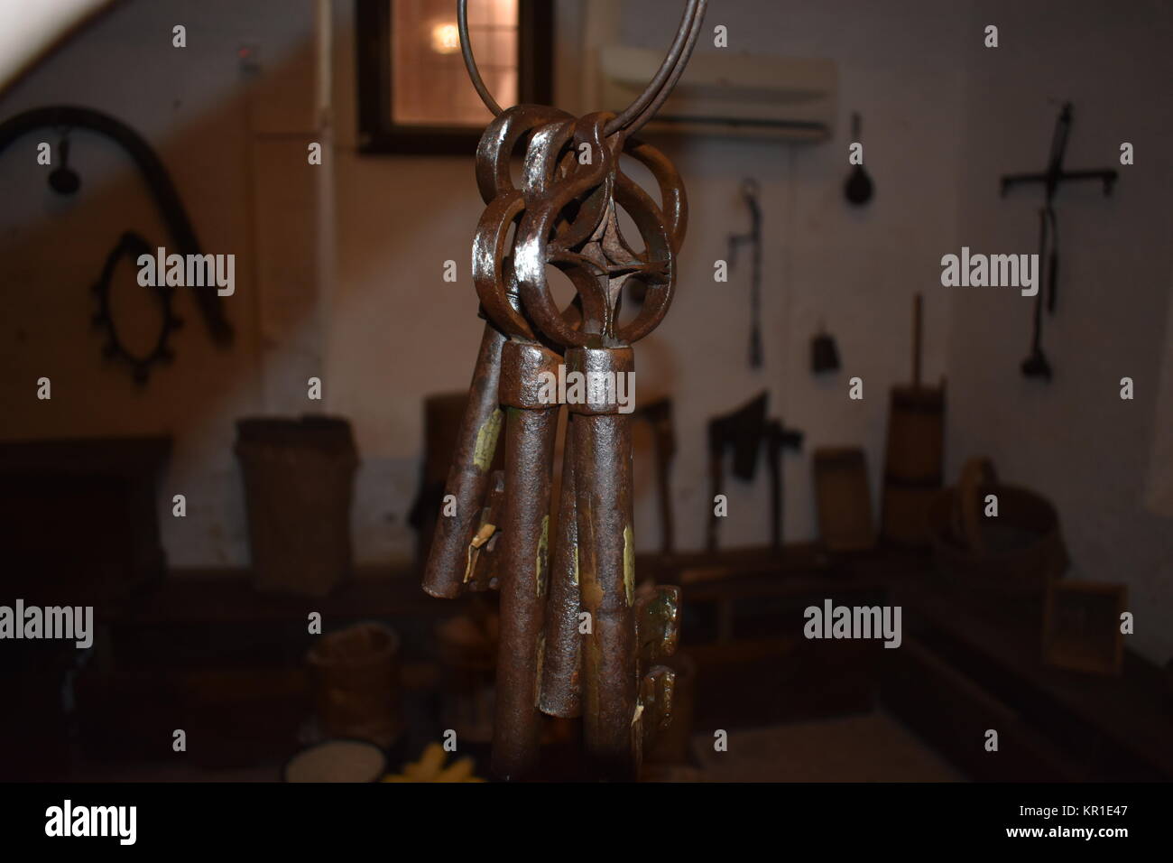 Bunch of old keys Stock Photo - Alamy