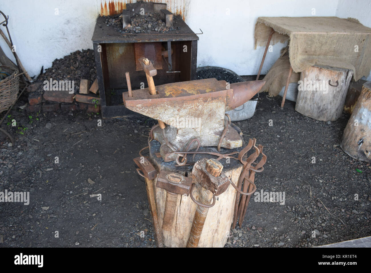 Old forge anvil Stock Photo - Alamy