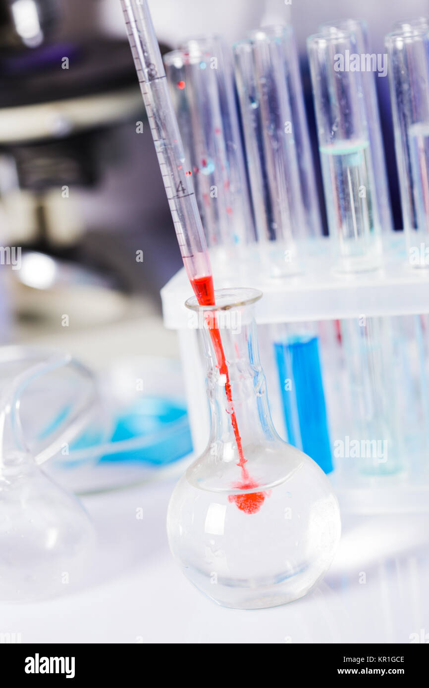 Diffusion experiment hi-res stock photography and images - Alamy