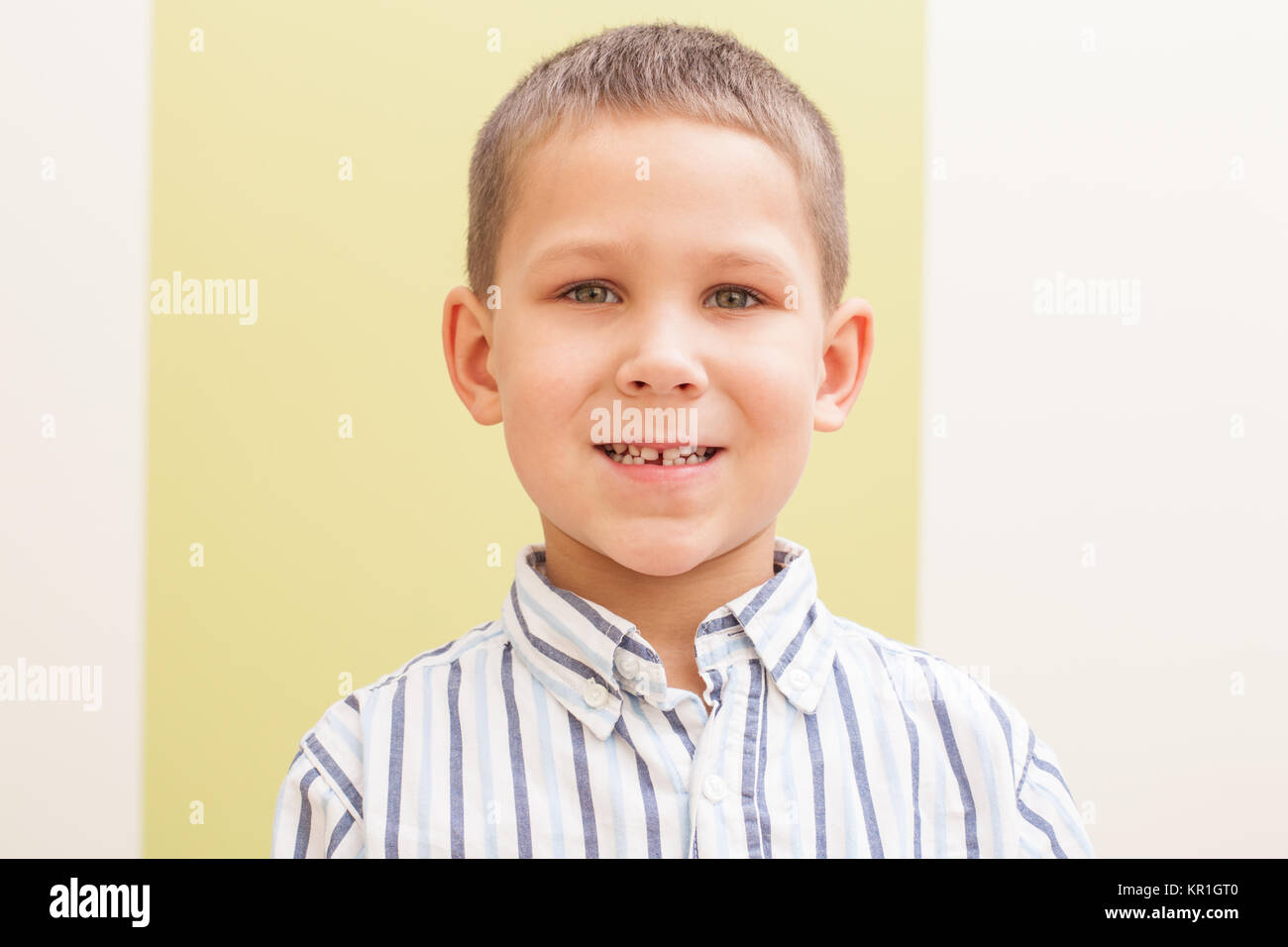 First lost tooth Stock Photo - Alamy