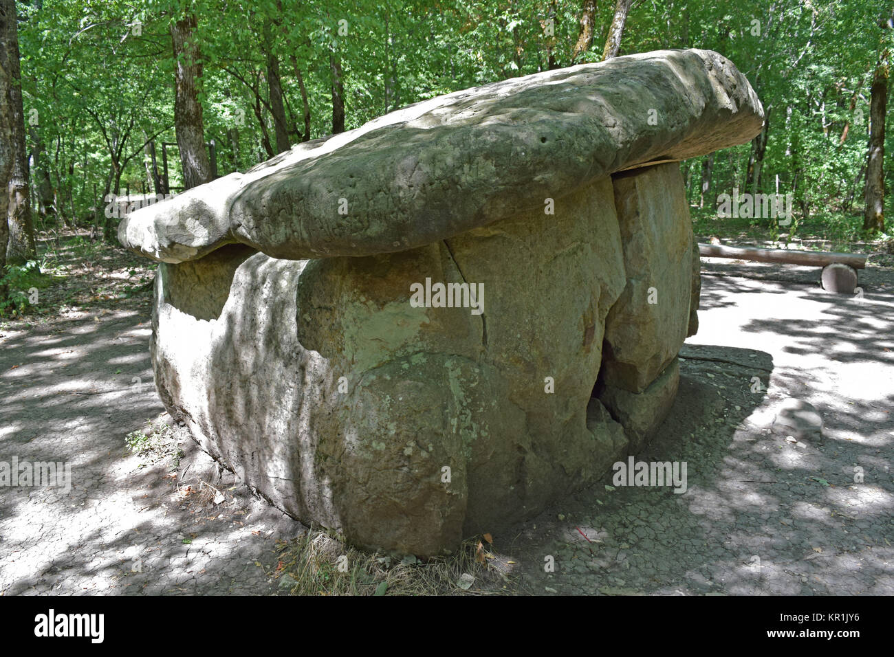 Big Shapsug dolmen Stock Photo - Alamy