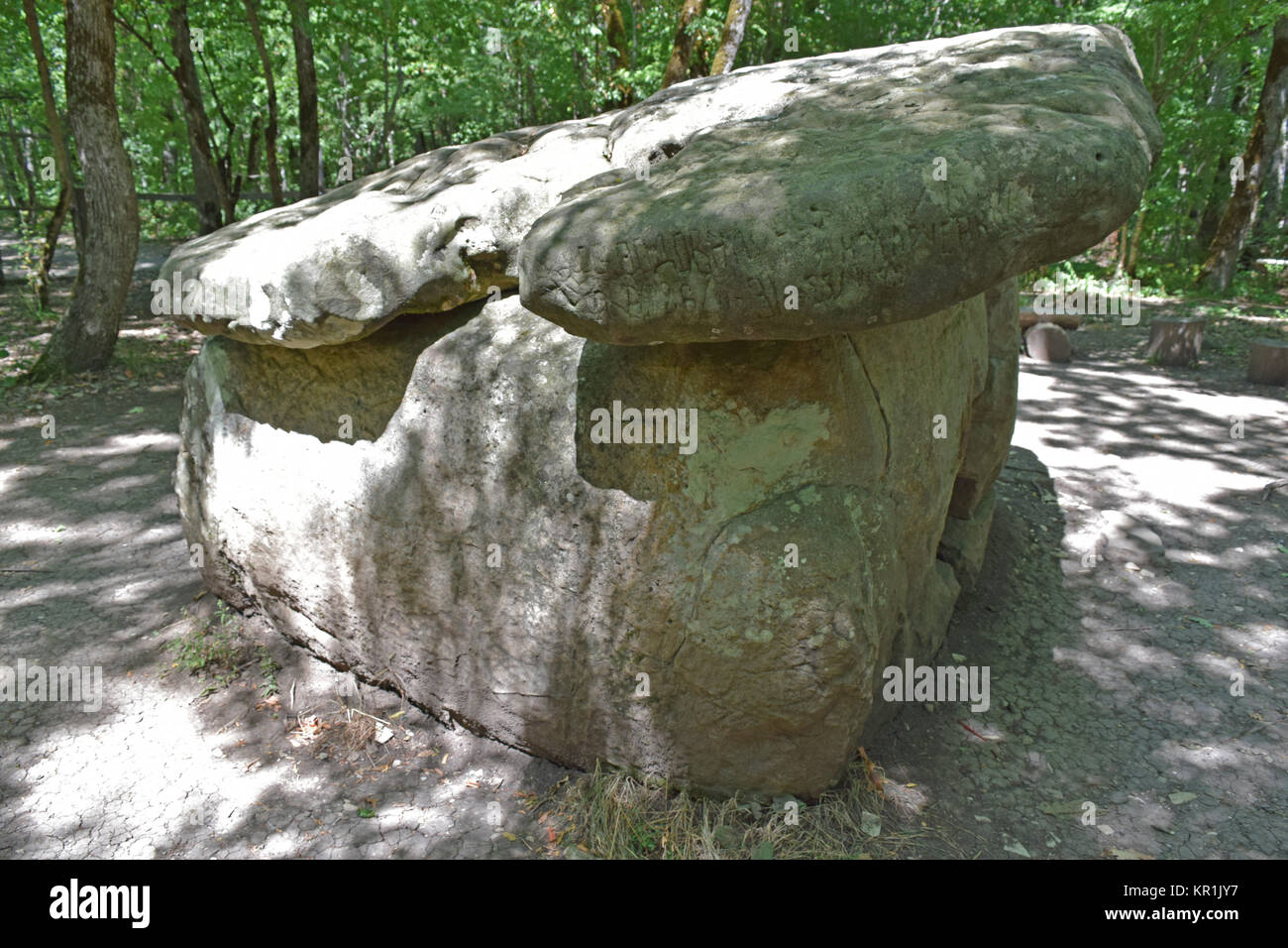 Big Shapsug dolmen Stock Photo - Alamy