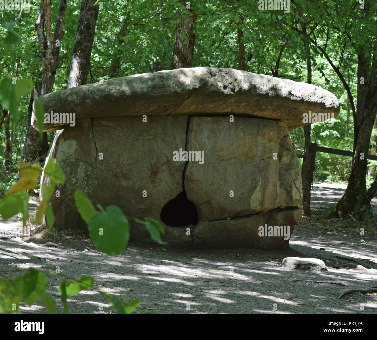 Big Shapsug dolmen Stock Photo - Alamy
