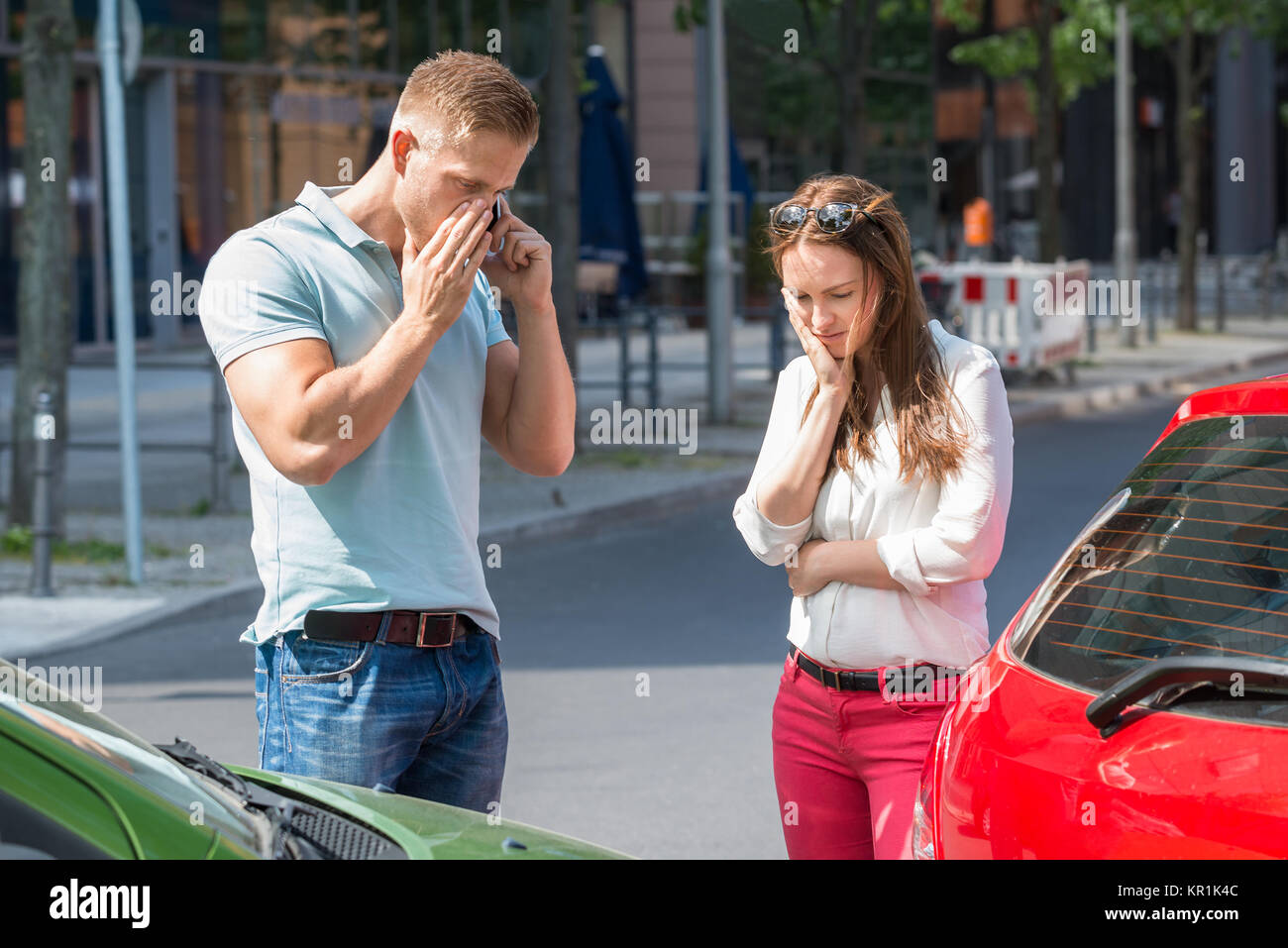 Argument after car crash hi-res stock photography and images - Alamy