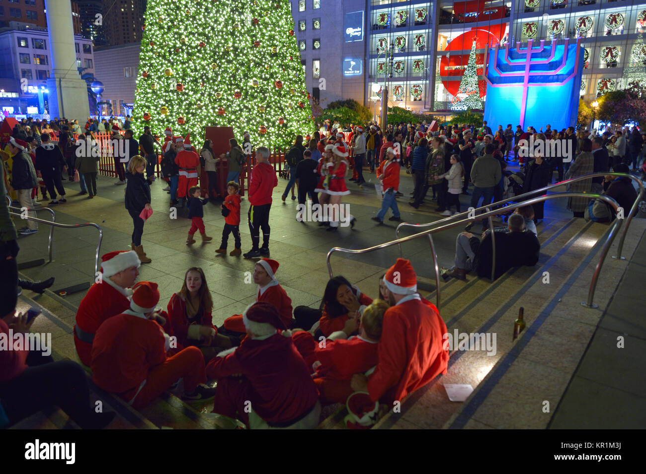 The yearly SantaCon on Union Square, San Francisco CA Stock Photo - Alamy