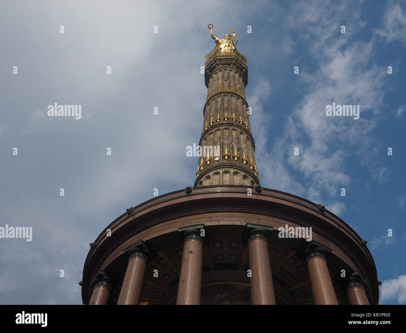 Angel statue in tiergarten hi-res stock photography and images - Alamy