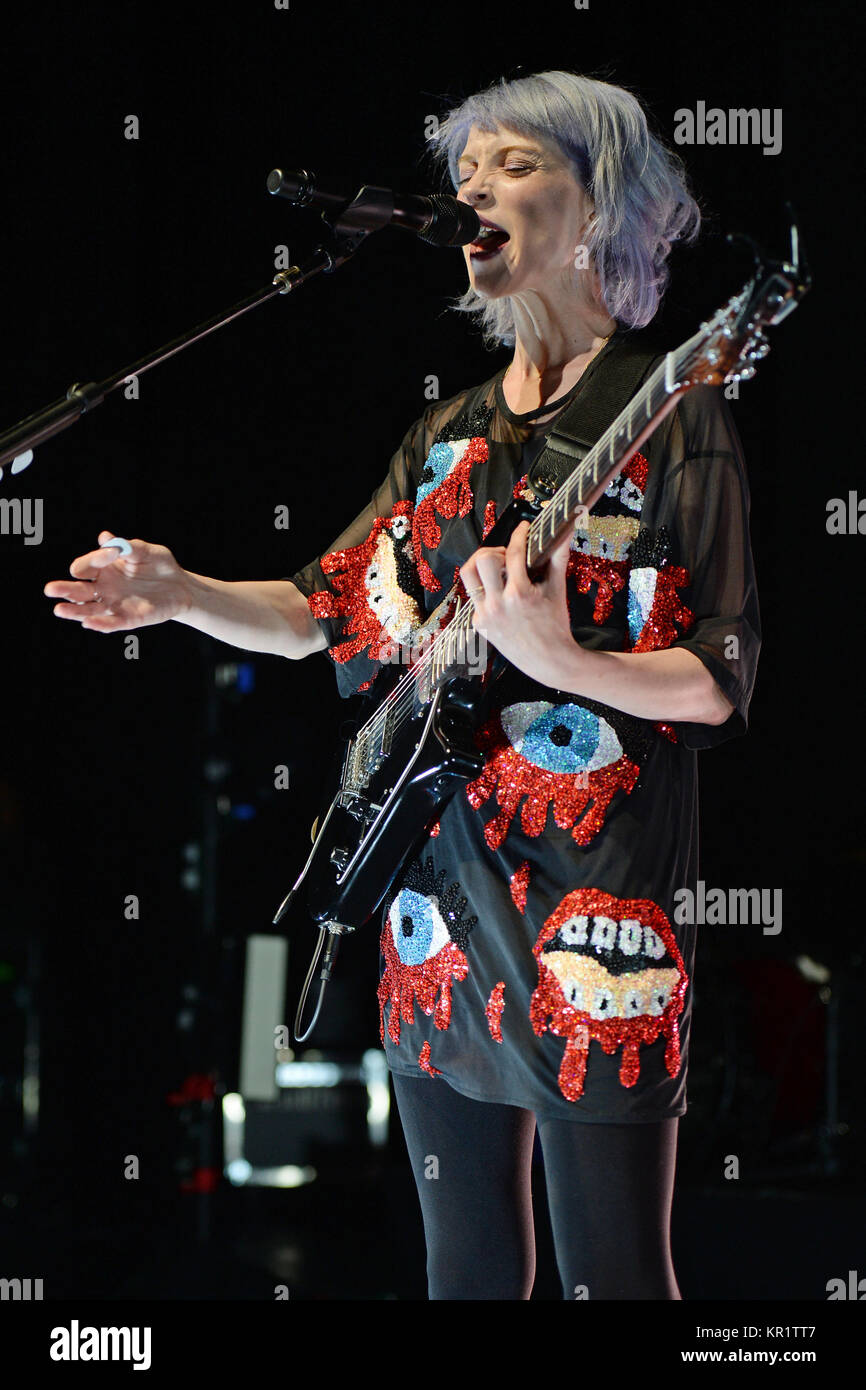 MIAMI BEACH, FL - OCTOBER 06: Annie Clark of St. Vincent performs at ...