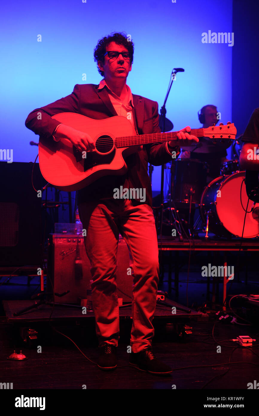 Bobby Geddes High Resolution Stock Photography and Images - Alamy