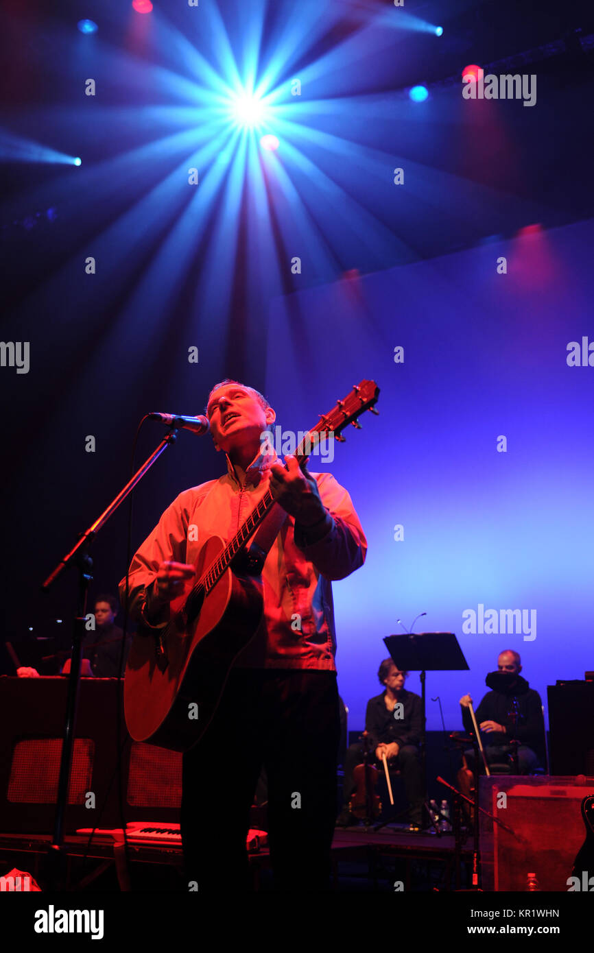 MIAMI BEACH, FL - SEPTEMBER 28: Mick Cooke, Richard Colburn, Bobby ...