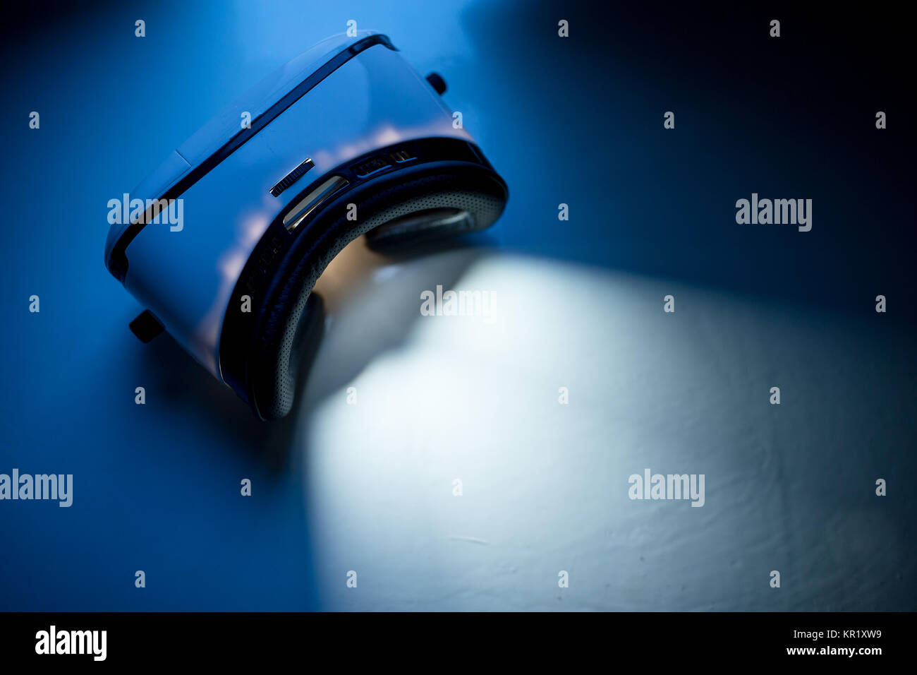 Wareable tech hi-res stock photography and images - Alamy