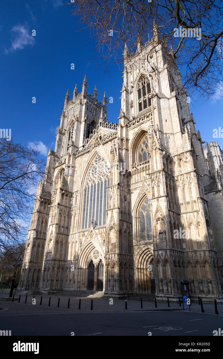 York cathedral hi-res stock photography and images - Alamy