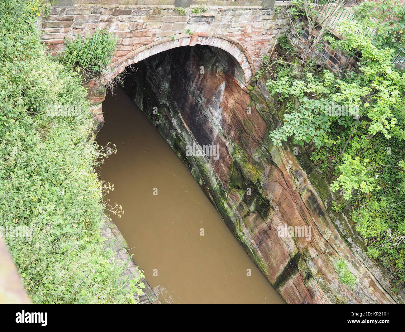 Roman city walls in Chester Stock Photo - Alamy
