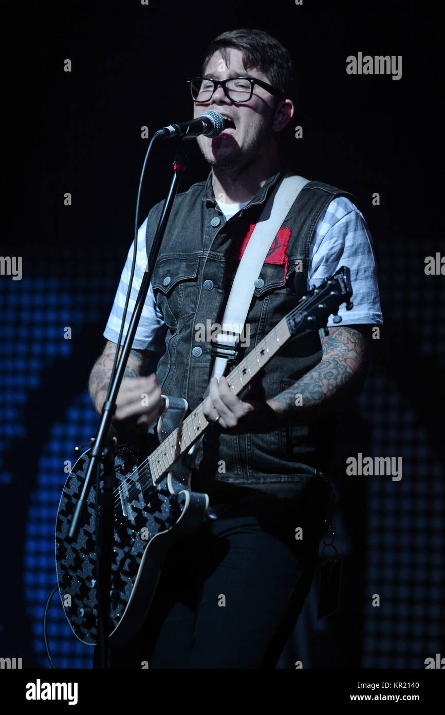 FORT LAUDERDALE FL - SEPTEMBER 22: J.T. Woodruff of Hawthorne Heights ...