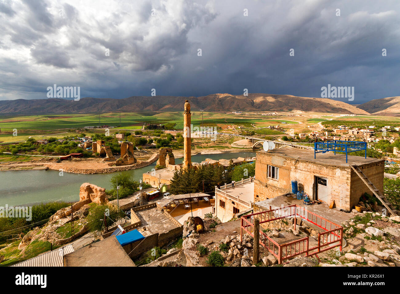 Hasankeyf hi-res stock photography and images - Alamy