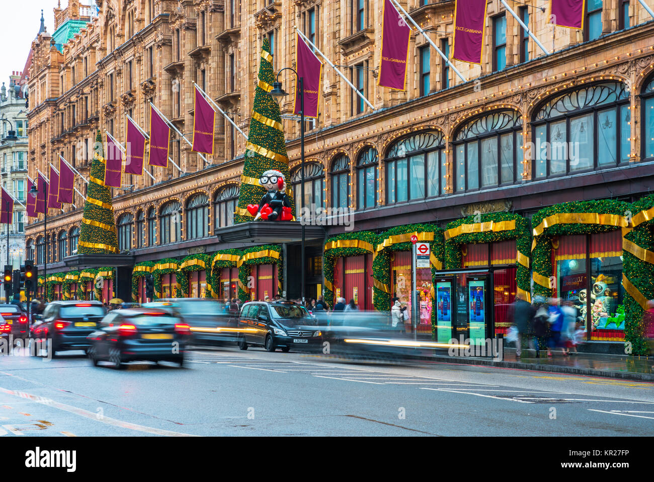 Harrods christmas tree hi-res stock photography and images - Alamy