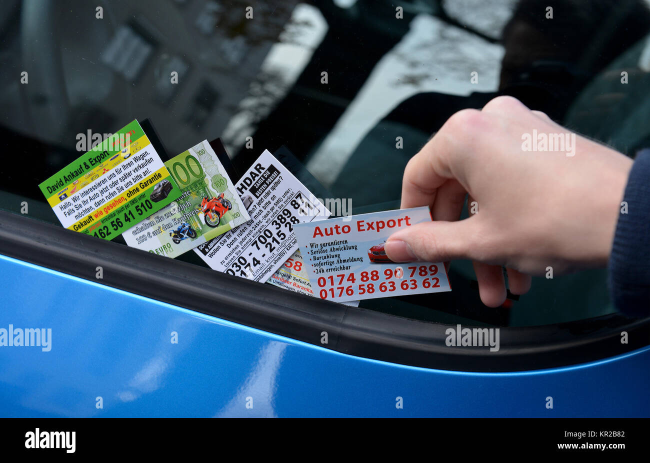 Maps, autosales, Karten, Autoverkauf Stock Photo - Alamy