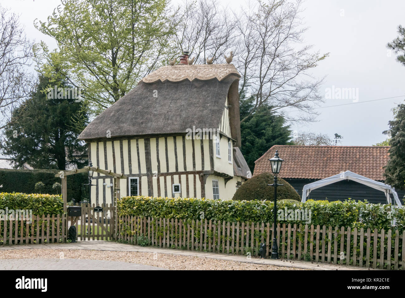 Tudor Building With A Thatch Roof High Resolution Stock Photography and ...