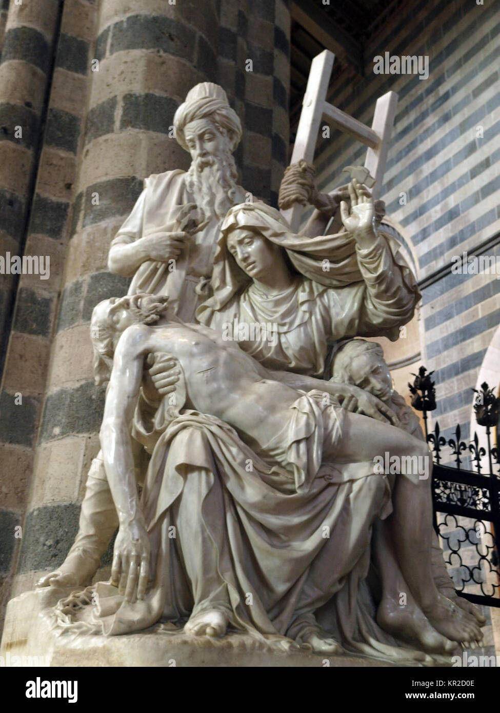 Gothic sculptured pieta hi-res stock photography and images - Alamy