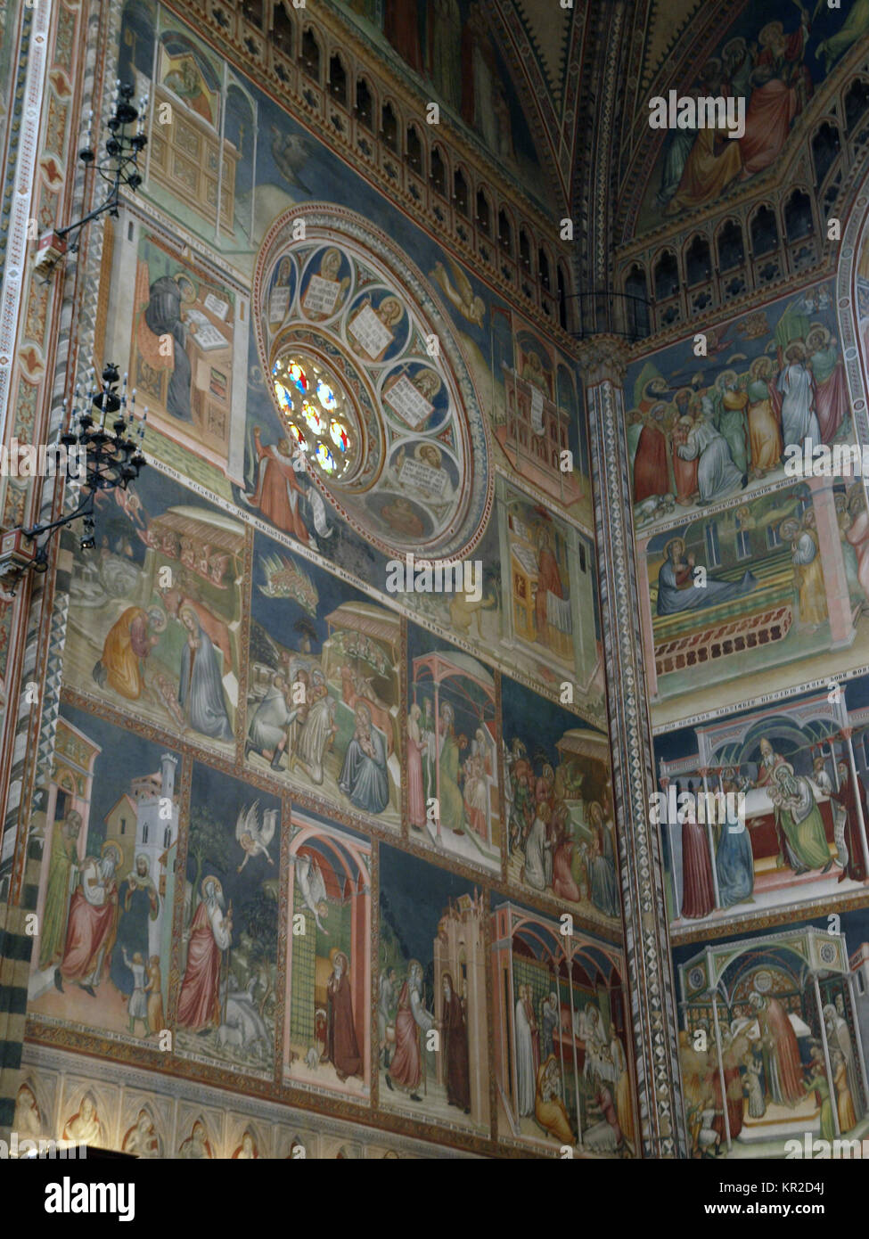 Interior of Cathedral (Duomo). Orvieto, Umbria Stock Photo - Alamy